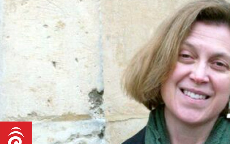 Anne Tonner on parenting a child with anorexia | RNZ