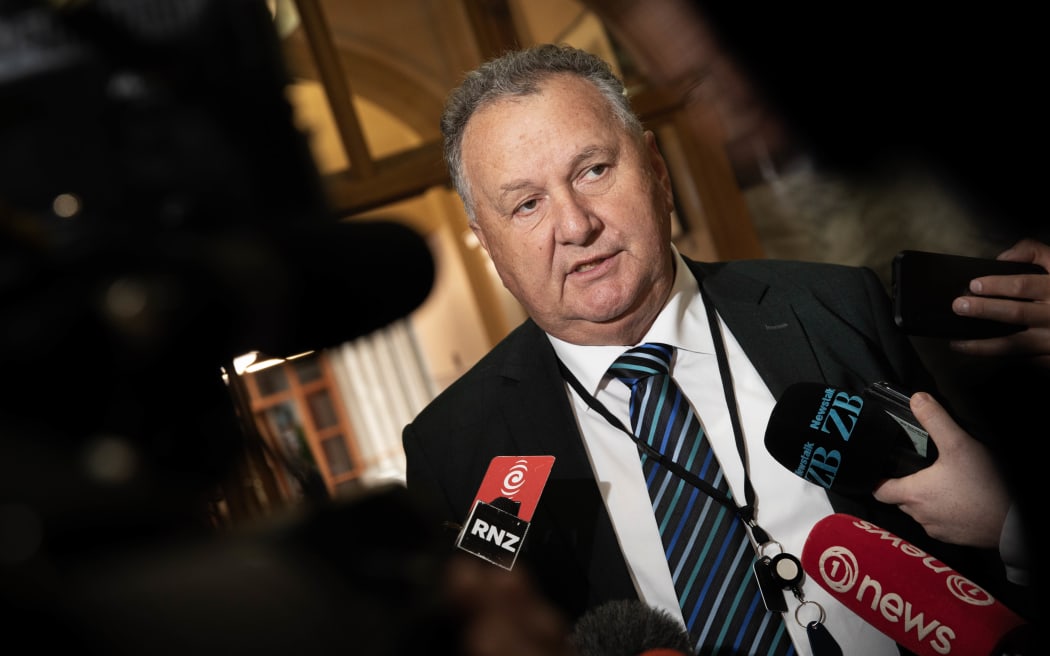 Cook Islands can learn from Māori fishing model - Shane Jones | RNZ News