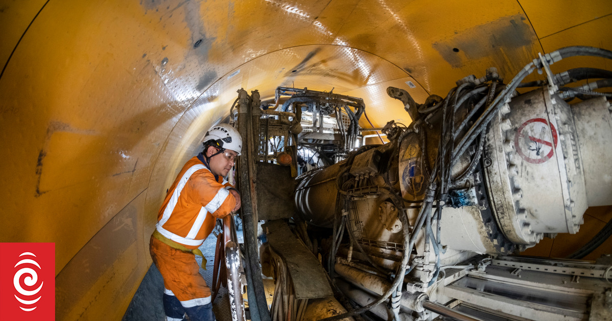 Auckland's Central interceptor half way - an update | RNZ