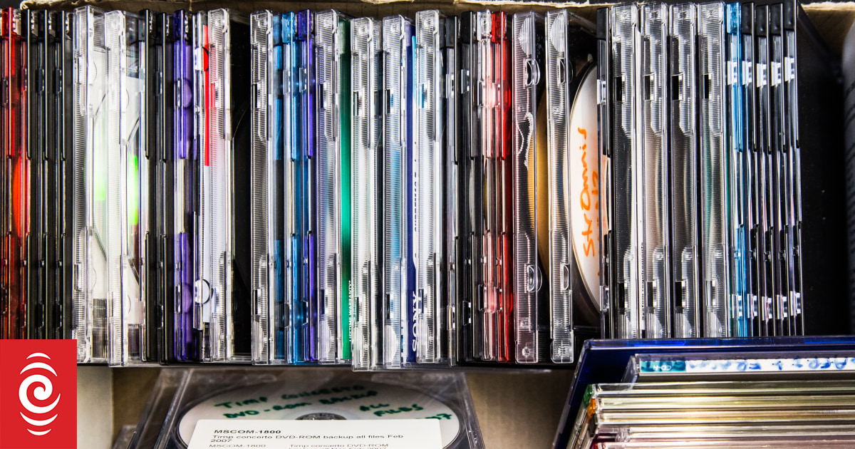 Preserving our history with the National Library's digital archive | RNZ