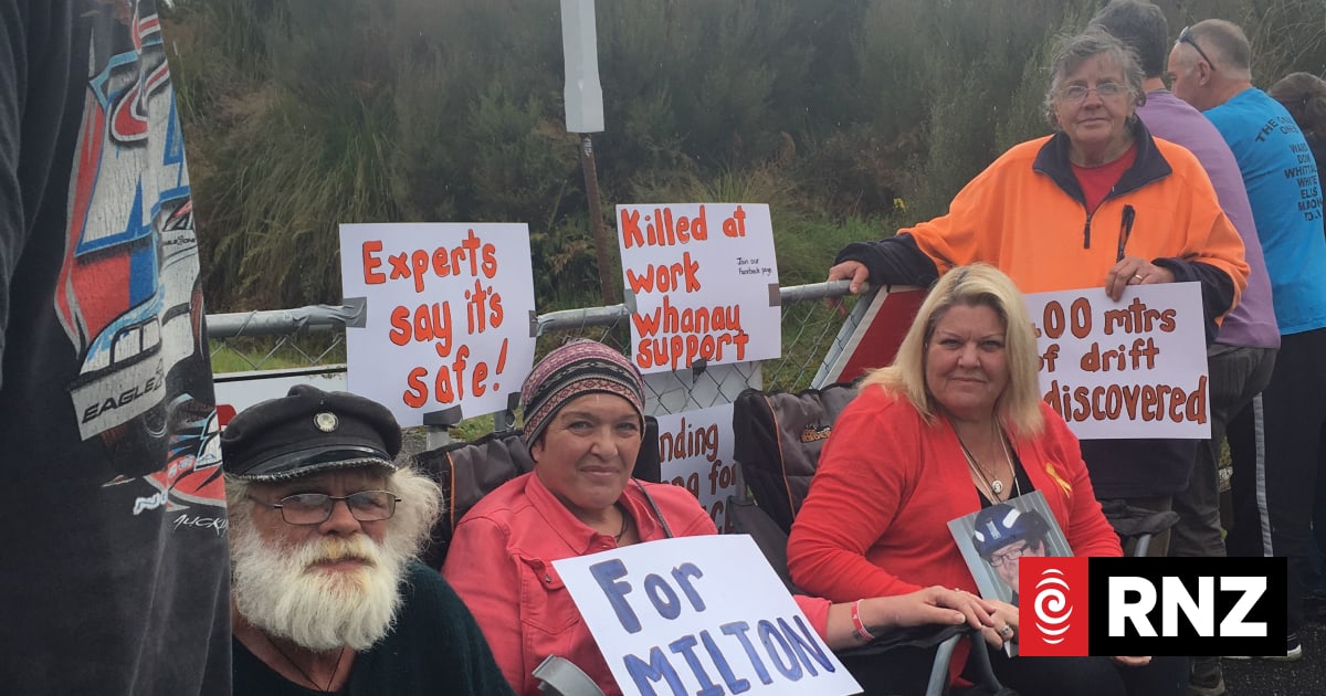 Labour leader to speak to Pike protesters | RNZ