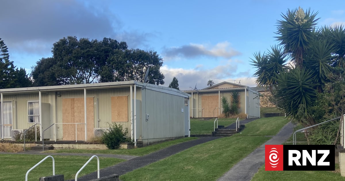 Blockhouse Bay social housing complex: More than $3m already spent | RNZ