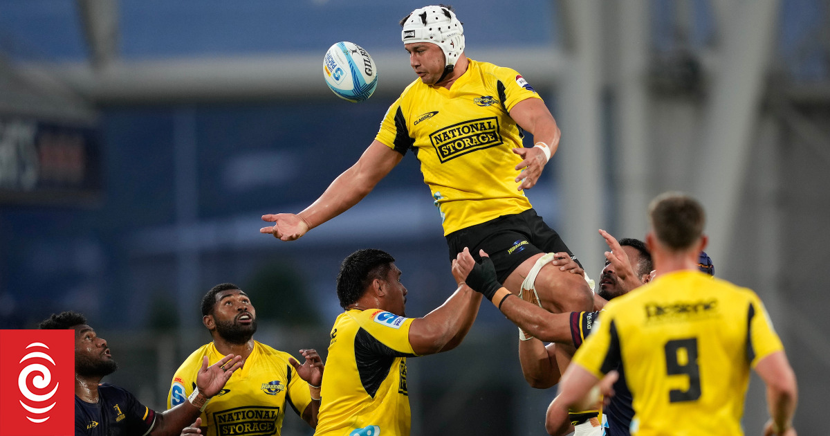 Recap: Highlanders v Hurricanes in Super Rugby Pacific , round six ...