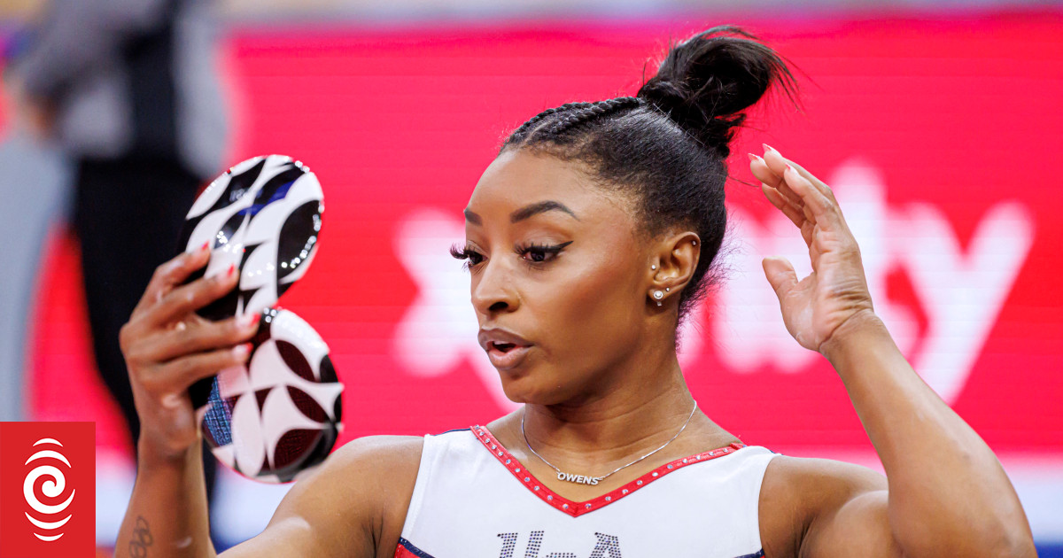 Simone Biles claps back at former teammate after 'lazy' accusations ...