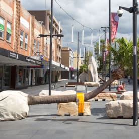 Mike Hewson: the fine art of taking risks | RNZ