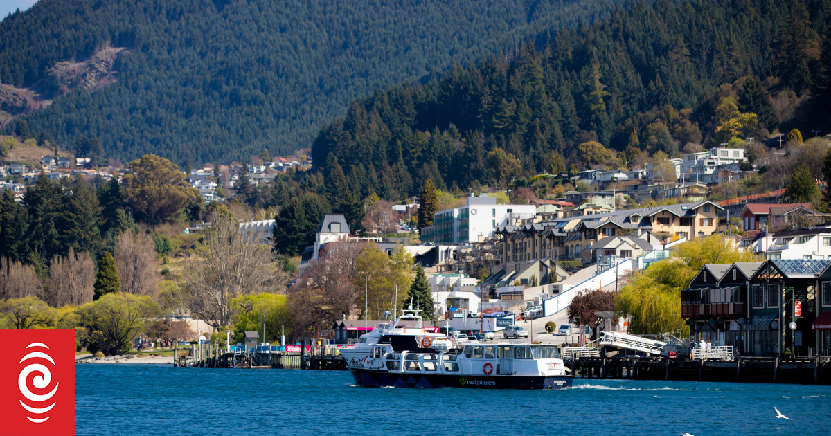 Around the motu: Kim Bowden in Queenstown | RNZ