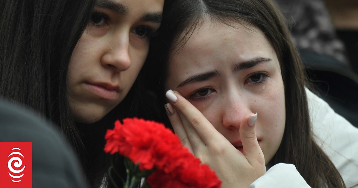 Russia responds after 137 people killed by ISIS at concert hall | RNZ