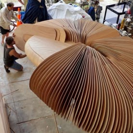 Sculptor Chris Booth is taking it to WA - remotely | RNZ