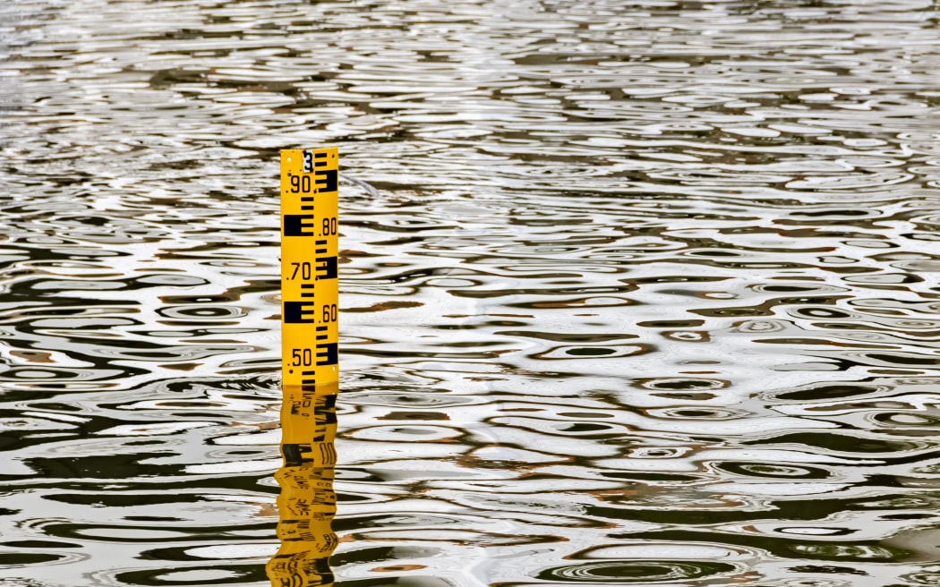 Southland dry spell sparks water level monitoring | RNZ News