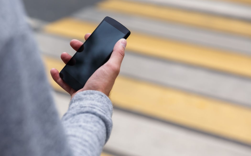 Peak smartphone | RNZ