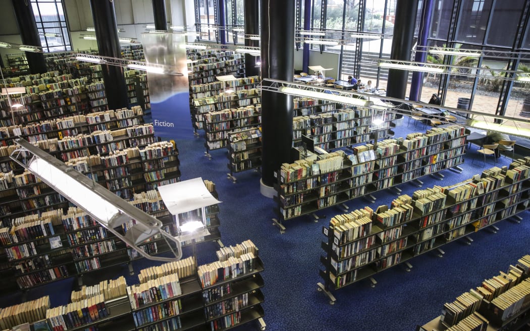 Libraries fight to survive under tight council budgets | RNZ
