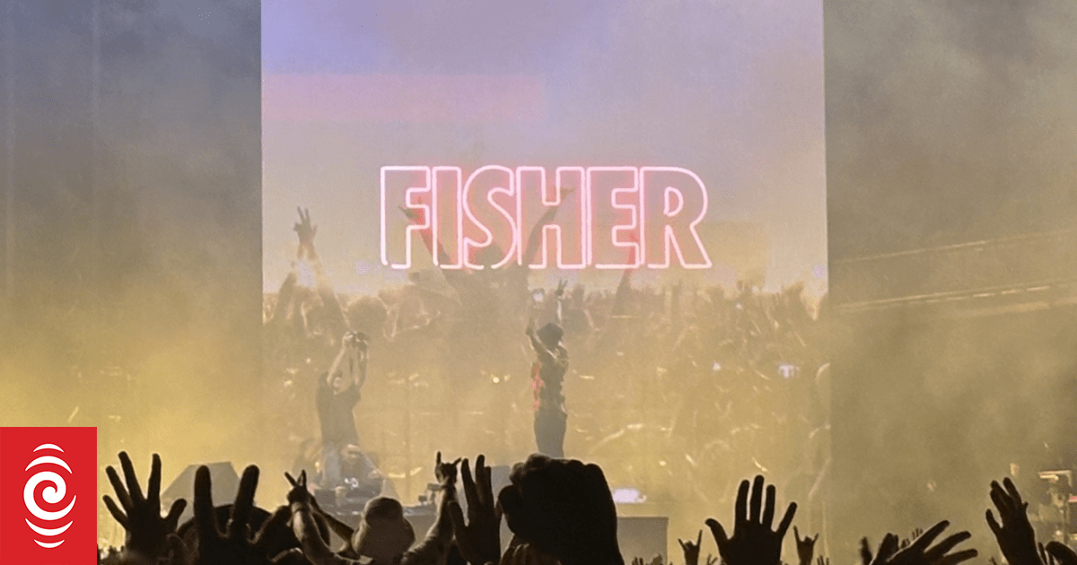 Review: Fisher delivers a summer stunner at Victoria Park | RNZ News