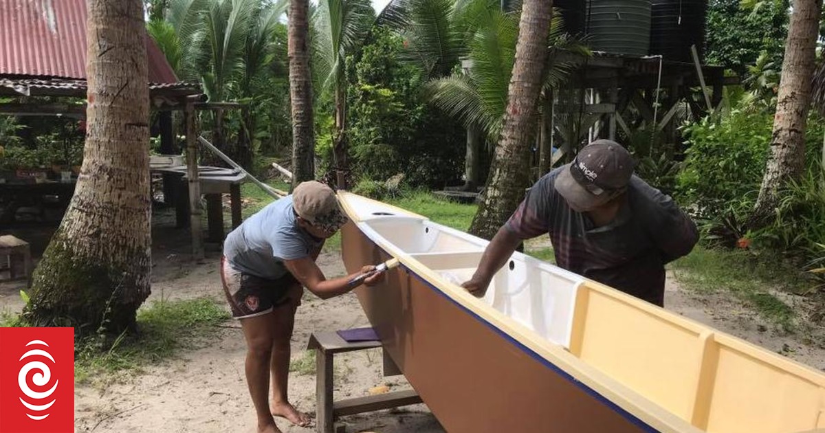 Fijian craftsmen building legendary canoe to preserve legacy | RNZ