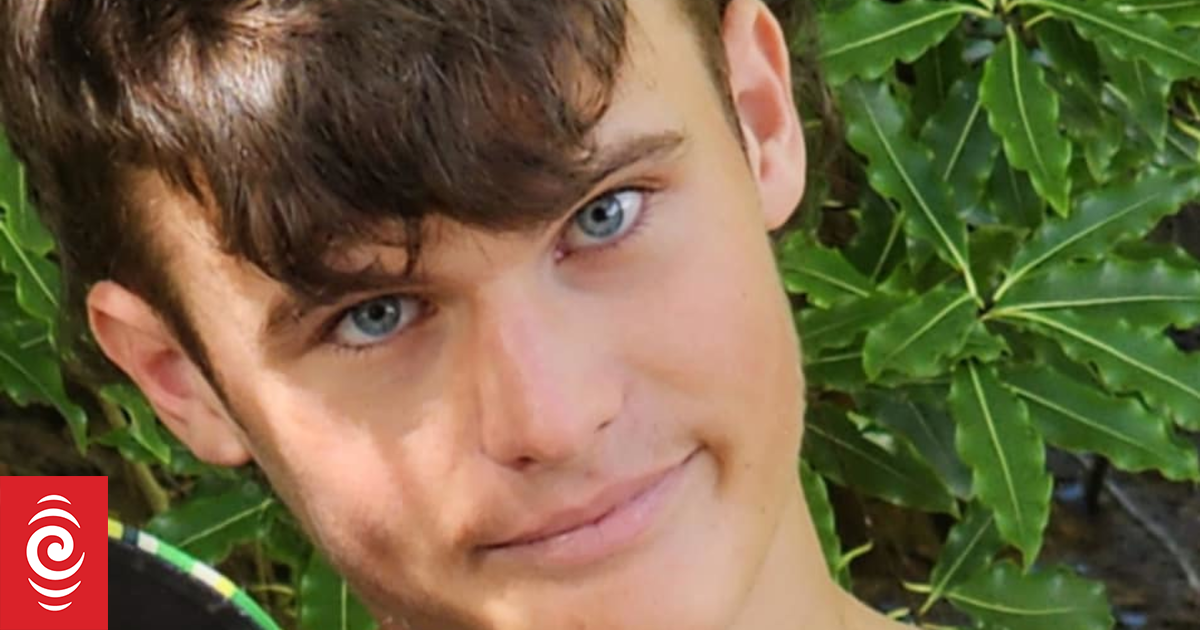 Mum of Auckland man Tyler Porter missing for more than a week asks for help | RNZ News