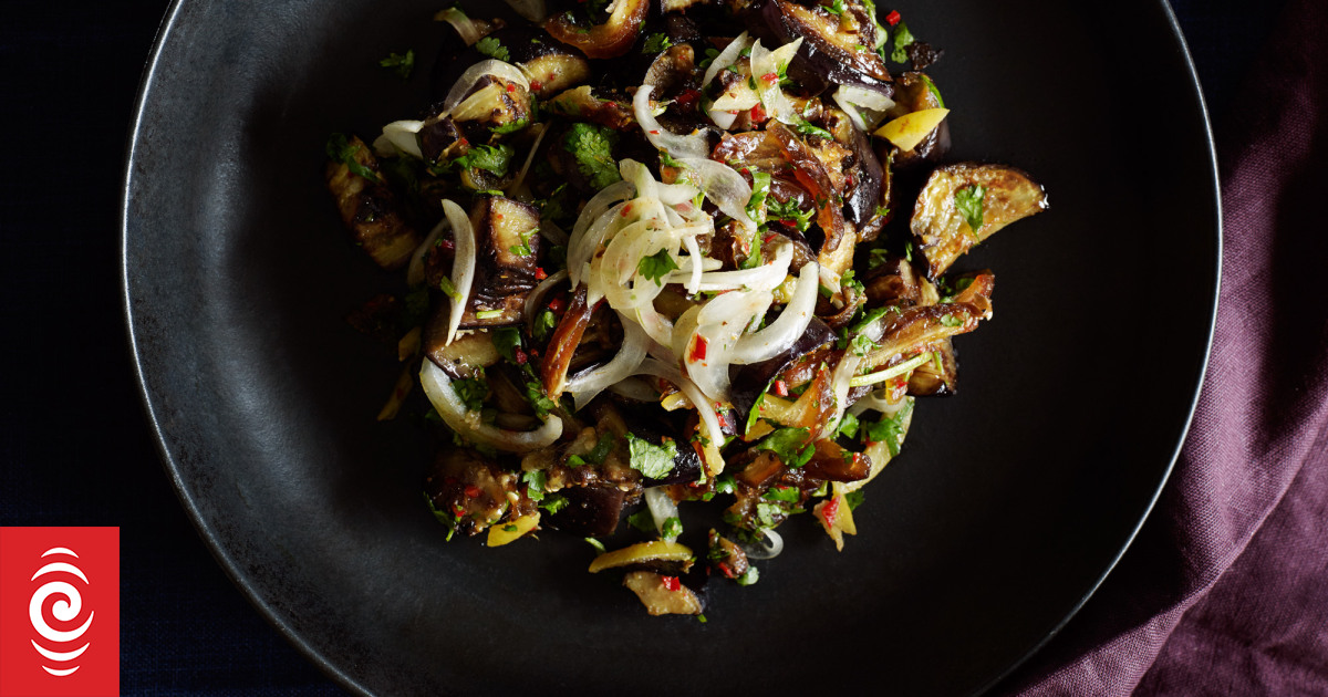 Julie Biuso's eggplant and date salad | RNZ