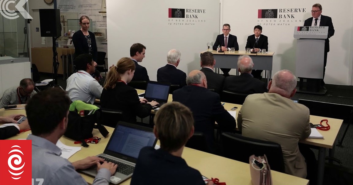 The Panel with Leonie Freeman and David Slack (Part 1) | RNZ