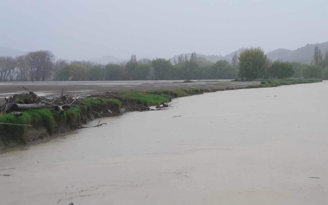 Flood warning for Waipaoa river near Gisborne; ferries affected | RNZ News