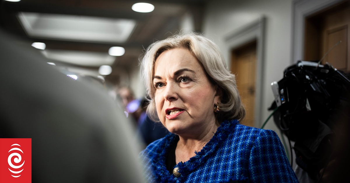 Defence Minister uses 'extraordinary' power to allow soldiers to do ...