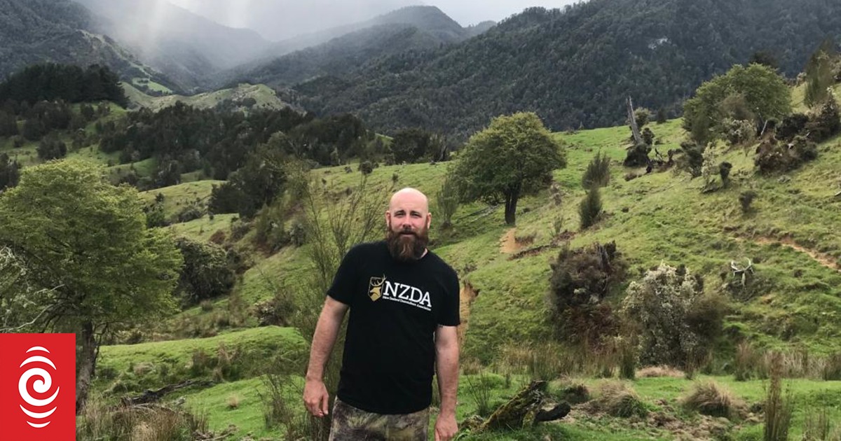 Wild goats in hunters' sights in crack down on destructive population ...