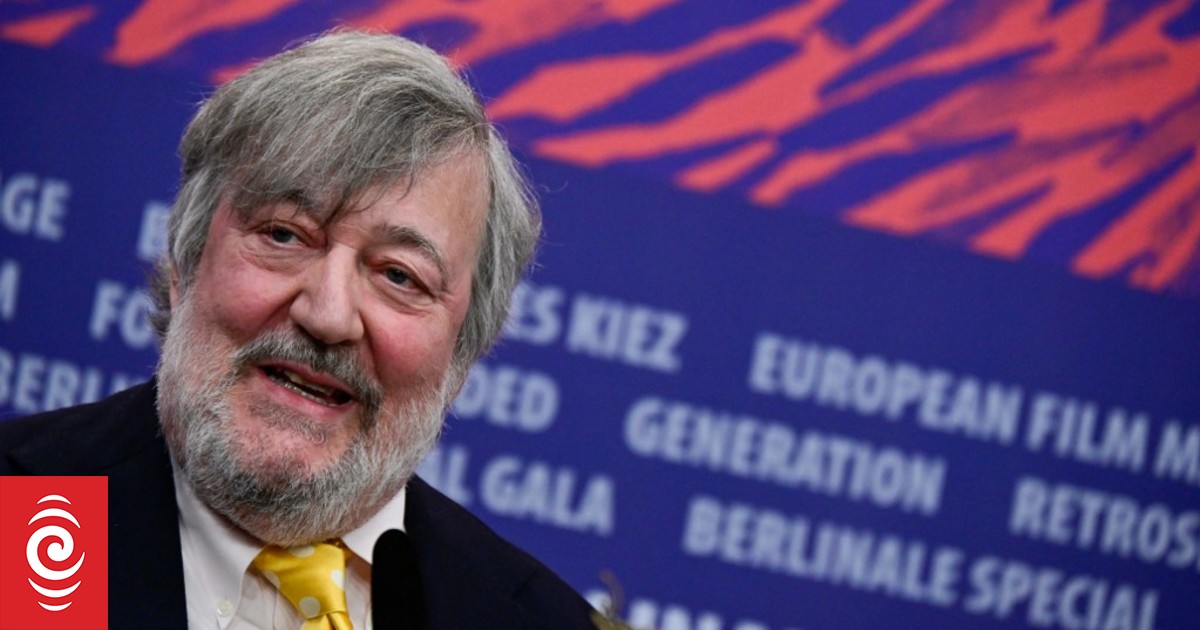 British actor Stephen Fry announces New Zealand shows | RNZ News