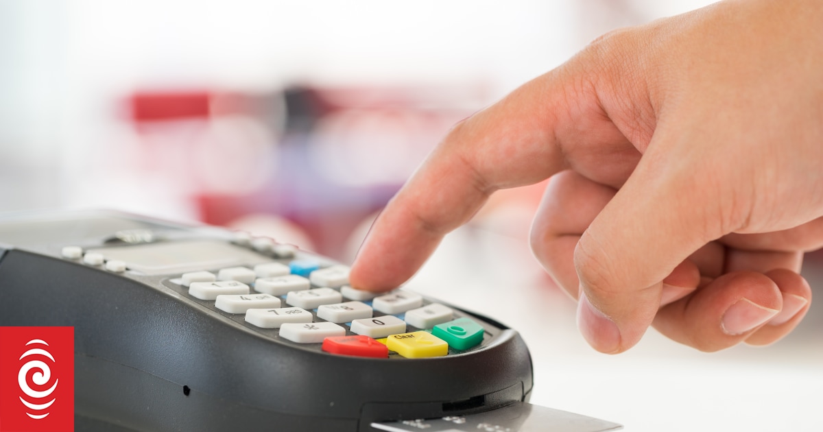Banks on notice over 'No Paywave' dysfunction | RNZ