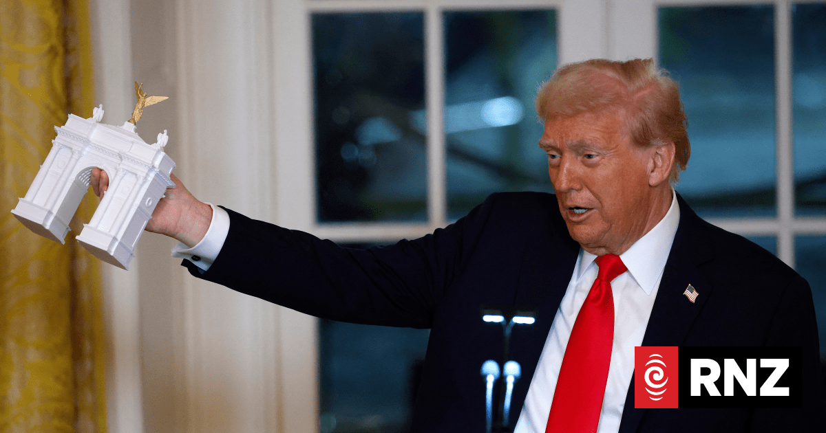 Monumental ambitions: The history behind Trump’s triumphal arch | RNZ News