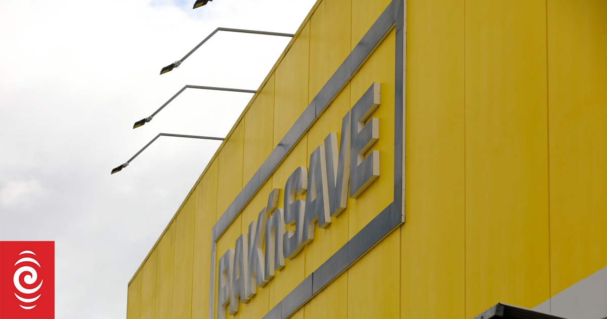 The Panel with Scott Campbell and Catherine Robertson (Part 1) | RNZ