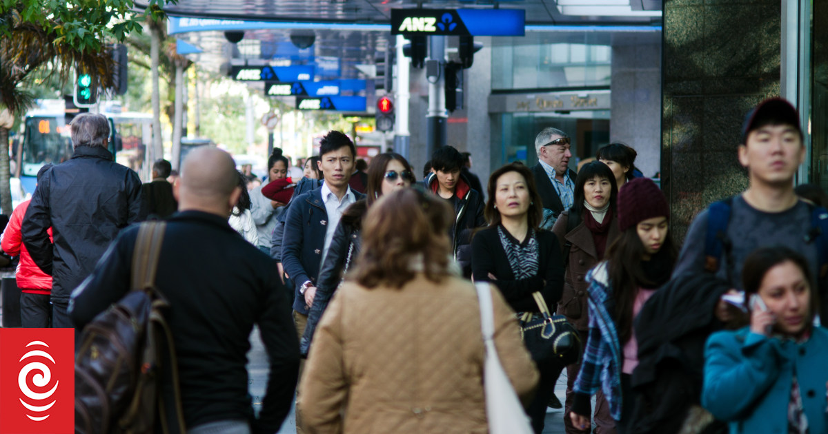 Record migration : NZ set to top OECD | RNZ