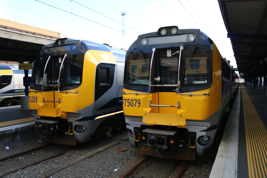 Snapper cards being rolled out on Wellington trains | RNZ News