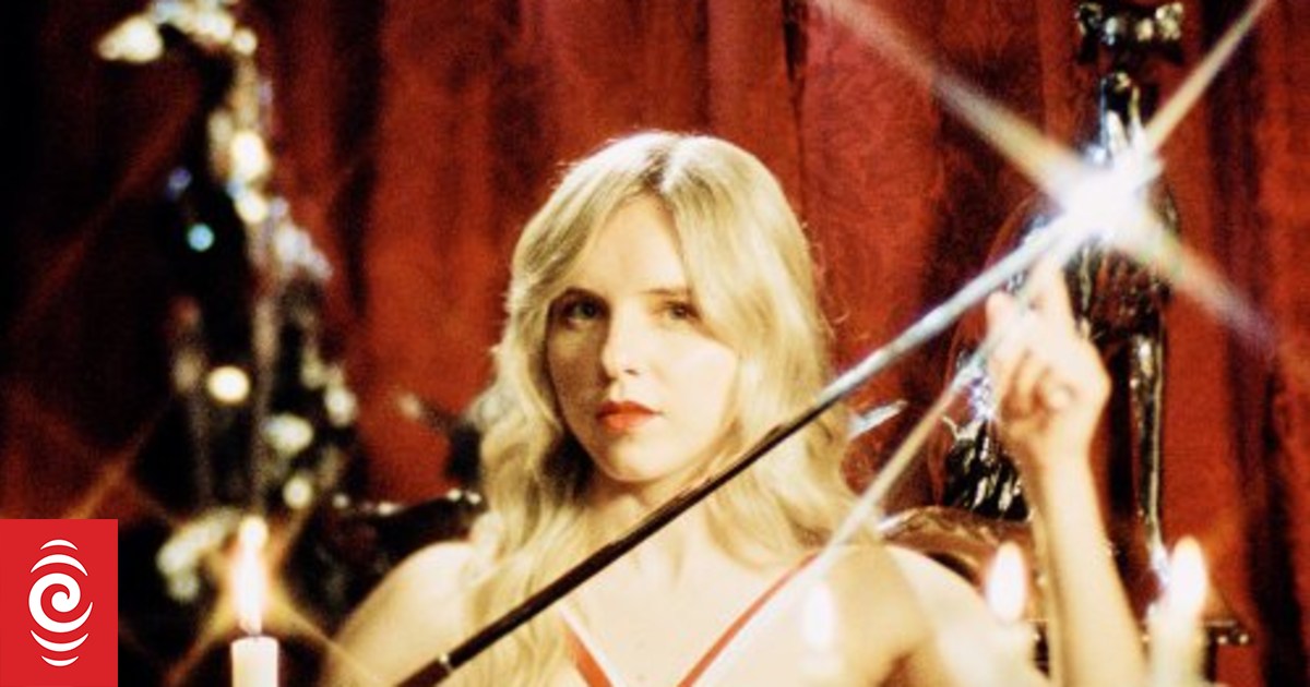 Earth Tongue's Gussie Larkin talks music and their new single ...