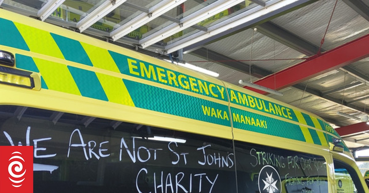 Ambulance staff accept pay offer, as govt announces St John funding ...