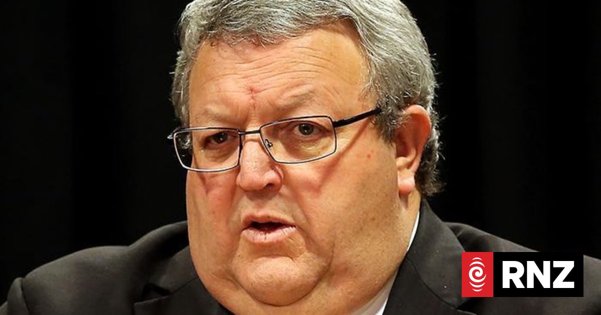 Don't blame security officer - Brownlee | RNZ