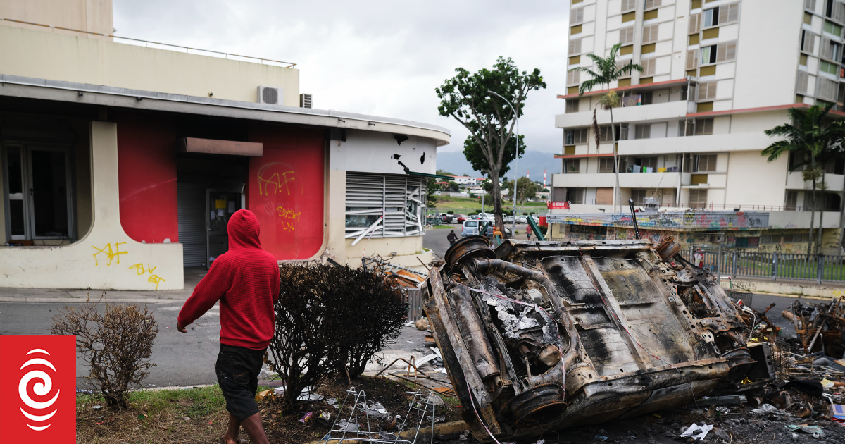 New Caledonia: Dozens of New Zealanders still stuck as riots rage | RNZ ...