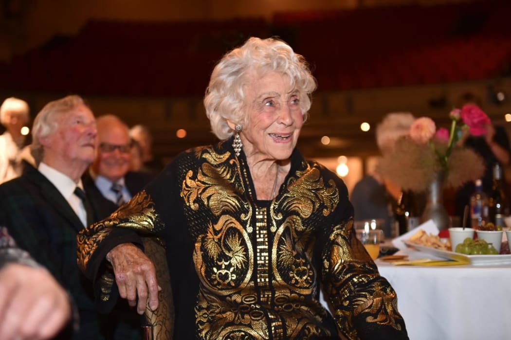 Shona Dunlop MacTavish, Dunedin dance pioneer, dies aged 99 | RNZ News