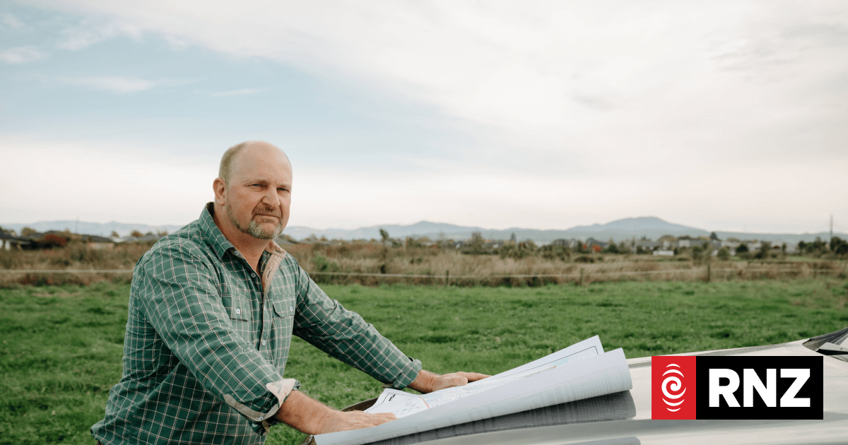 From cows to houses: Rangiora family's creative new development | RNZ News