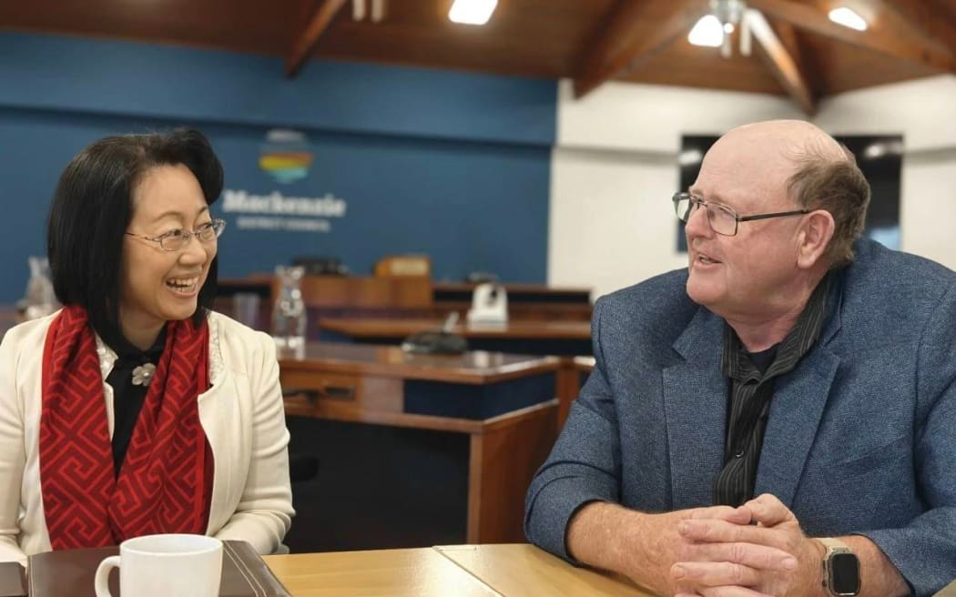 'Revenue gathering': Mayor takes swing at NZTA speed cameras | RNZ News