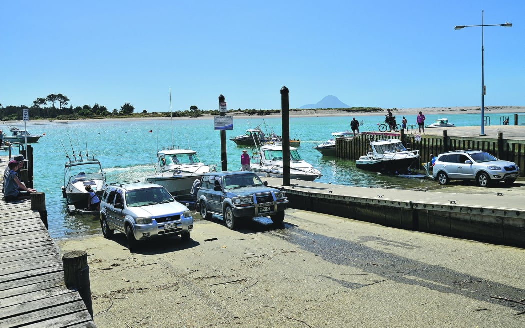 Boat ramp fees a prickly issue for fishers | RNZ News