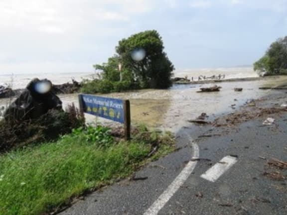 Photos: Ex-cyclone Fehi ravages parts of the country | RNZ News