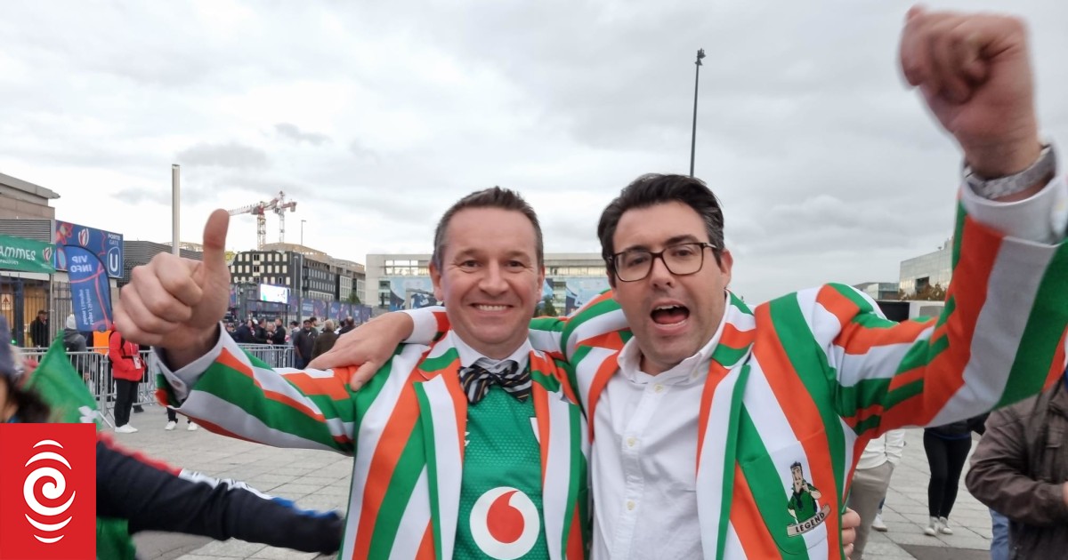 In photos: The fans and the craic - All Blacks v Ireland at the Rugby ...