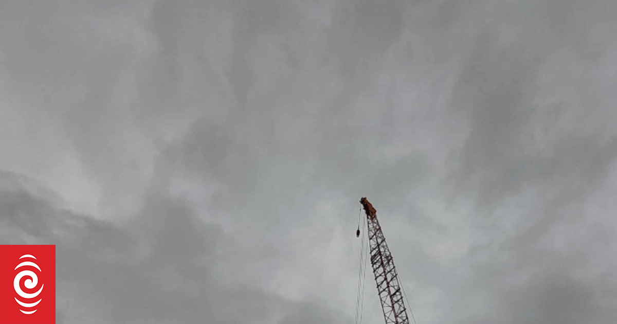 MetService issues thunderstorm warning for Central North Island | RNZ News