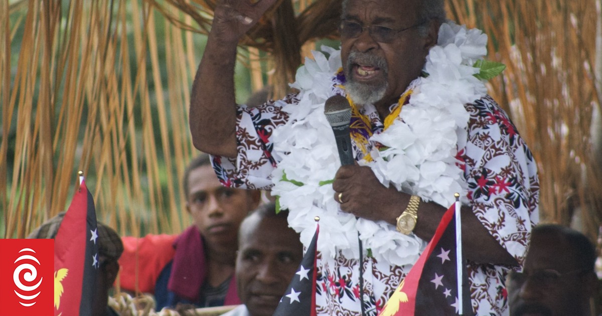 Sir Michael Somare announces retirement from PNG politics | RNZ News