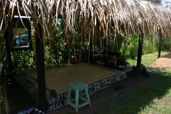 Tapping into the Past: Cook Islands tatau | A Gallery from Spectrum ...