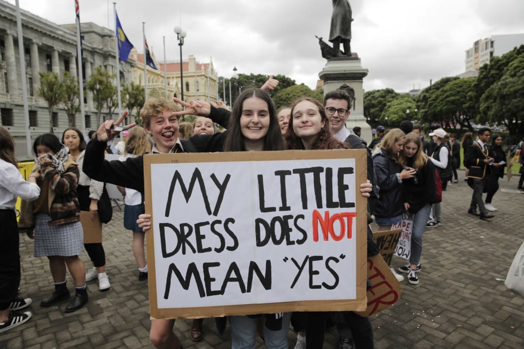Photos: Protest against rape culture at Parliament | RNZ News