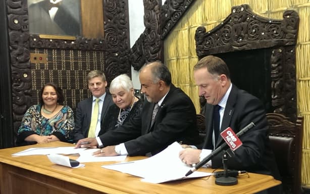Maori Party signs up to another 3 years | RNZ