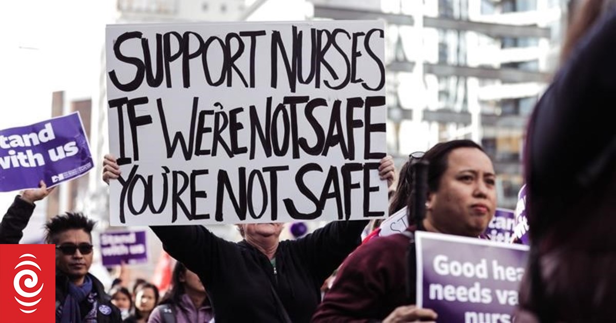 Nurses' strike: Thousands protest nurses' pay and conditions | RNZ News