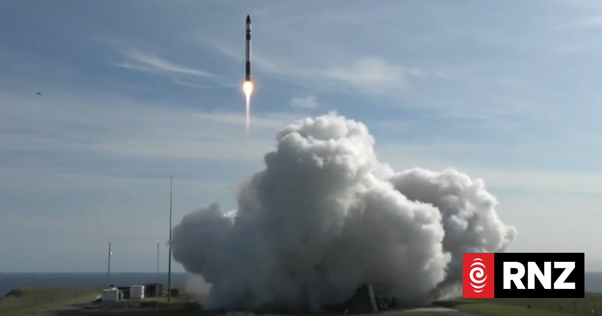 Rocket Lab launches commercial rocket | RNZ