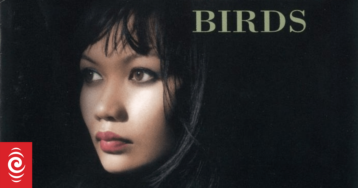 Nick Bollinger's Essential NZ Albums: Bic Runga - Birds | RNZ