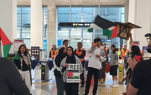 Middle East protests: Auckland police prepared to call in ...