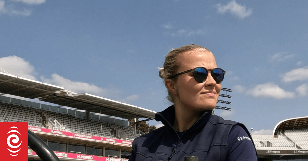 Meg Lay: The first woman to be a groundskeeper at Lord's Cricket Ground ...