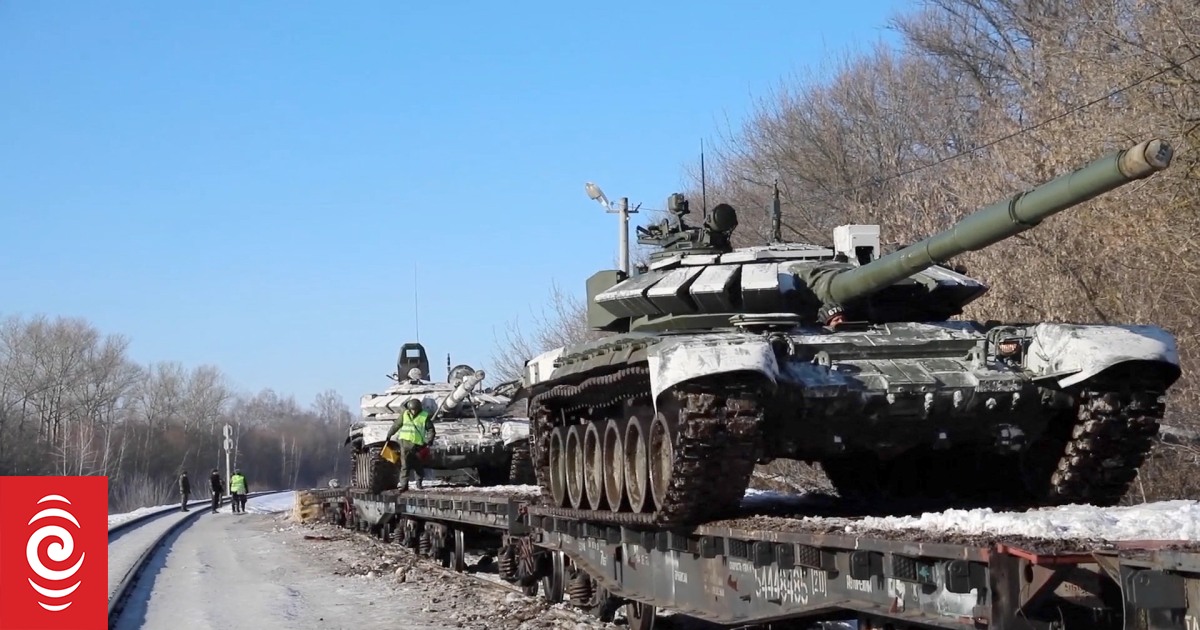War in Ukraine? Kiwi journalist Tom Mutch in Kyiv | RNZ